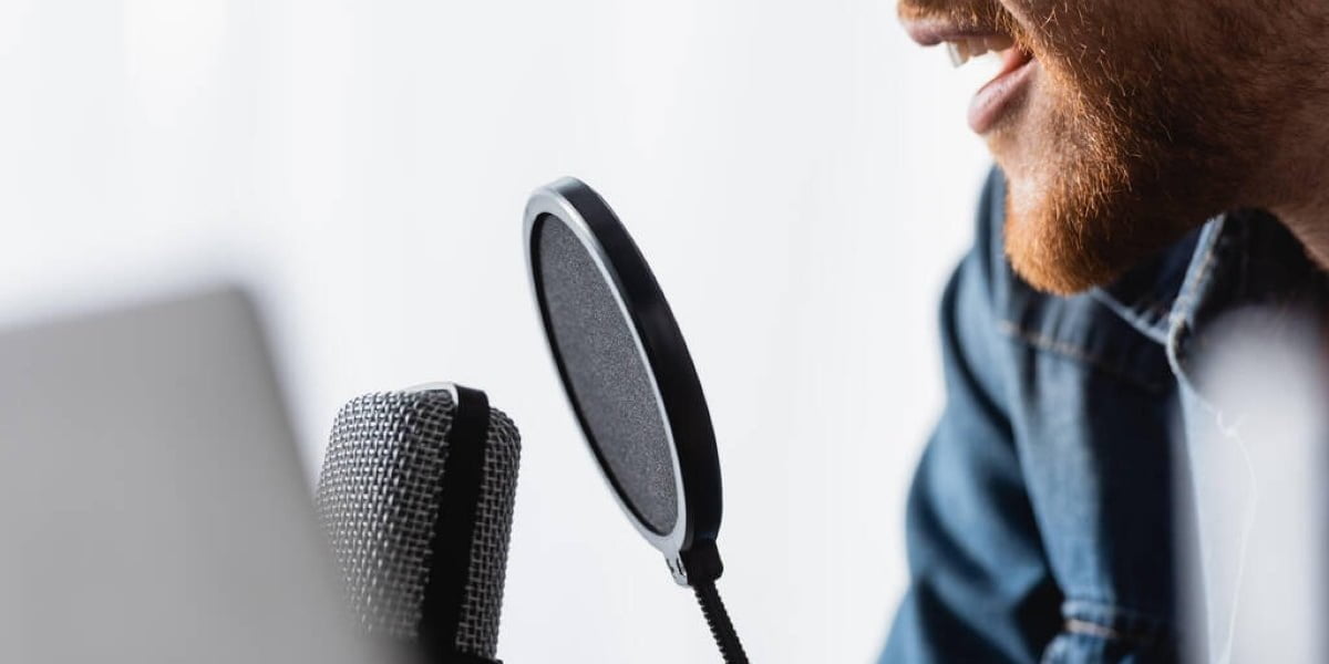 The Best 13 Sales Podcasts To Listen In 2024!